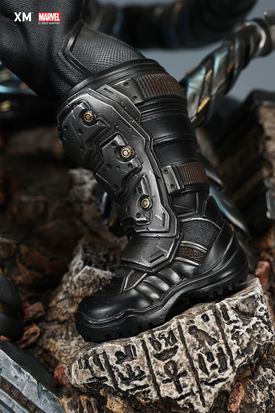 XM Studios Wolverine (X Force) (Version A) 1/4 Scale Statue – Cosmic ...